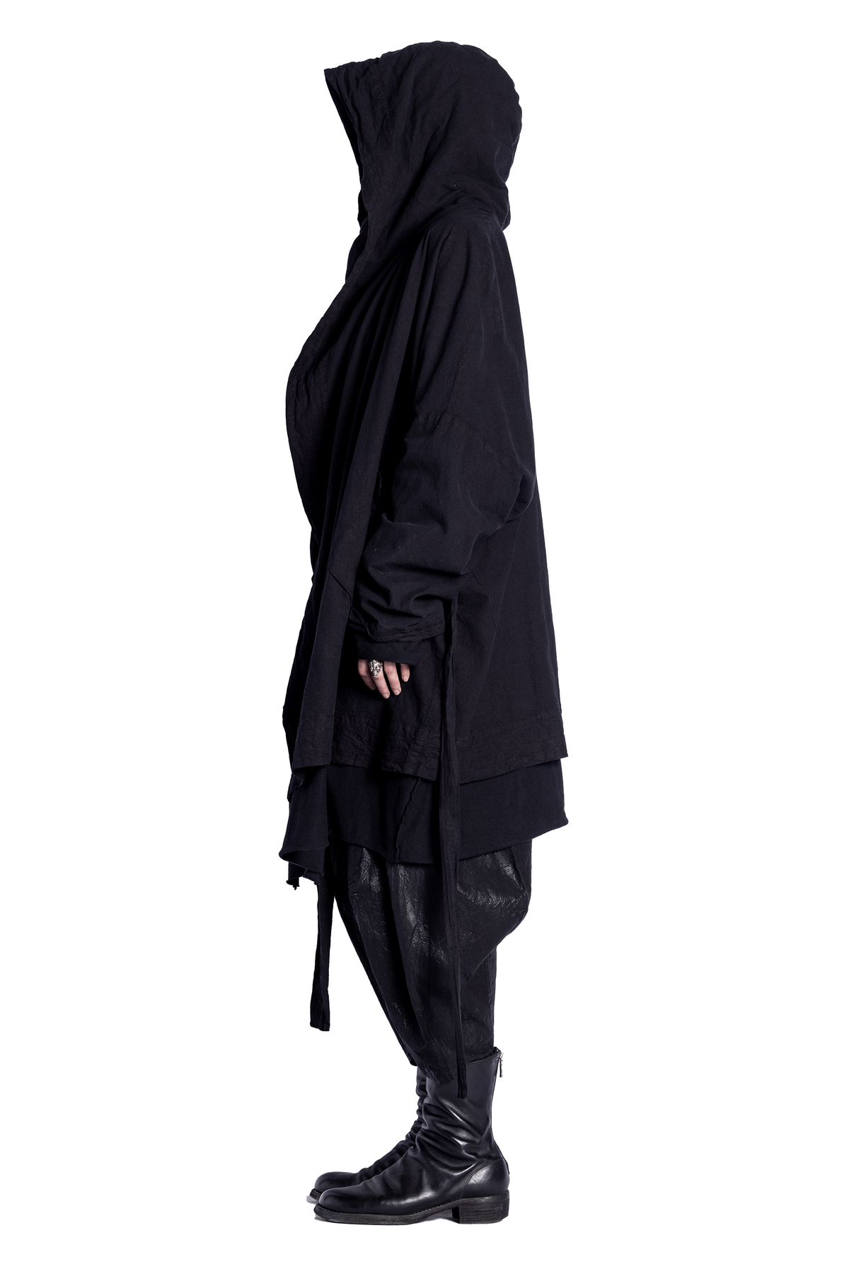 HAMLET CLOAK – VENIA COLLECTION